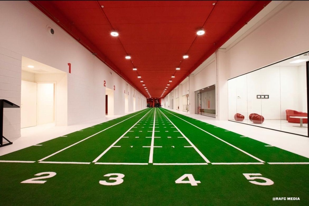 Custom Sprint Tracks - STRIDE Tufted Turf for Training